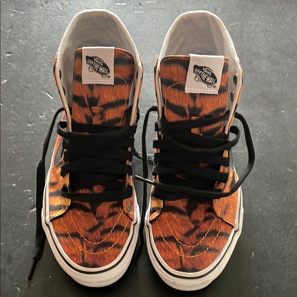 Vans | Shoes | Vans Womens Tiger Print Hightop Sneakers 75 | Poshmark
